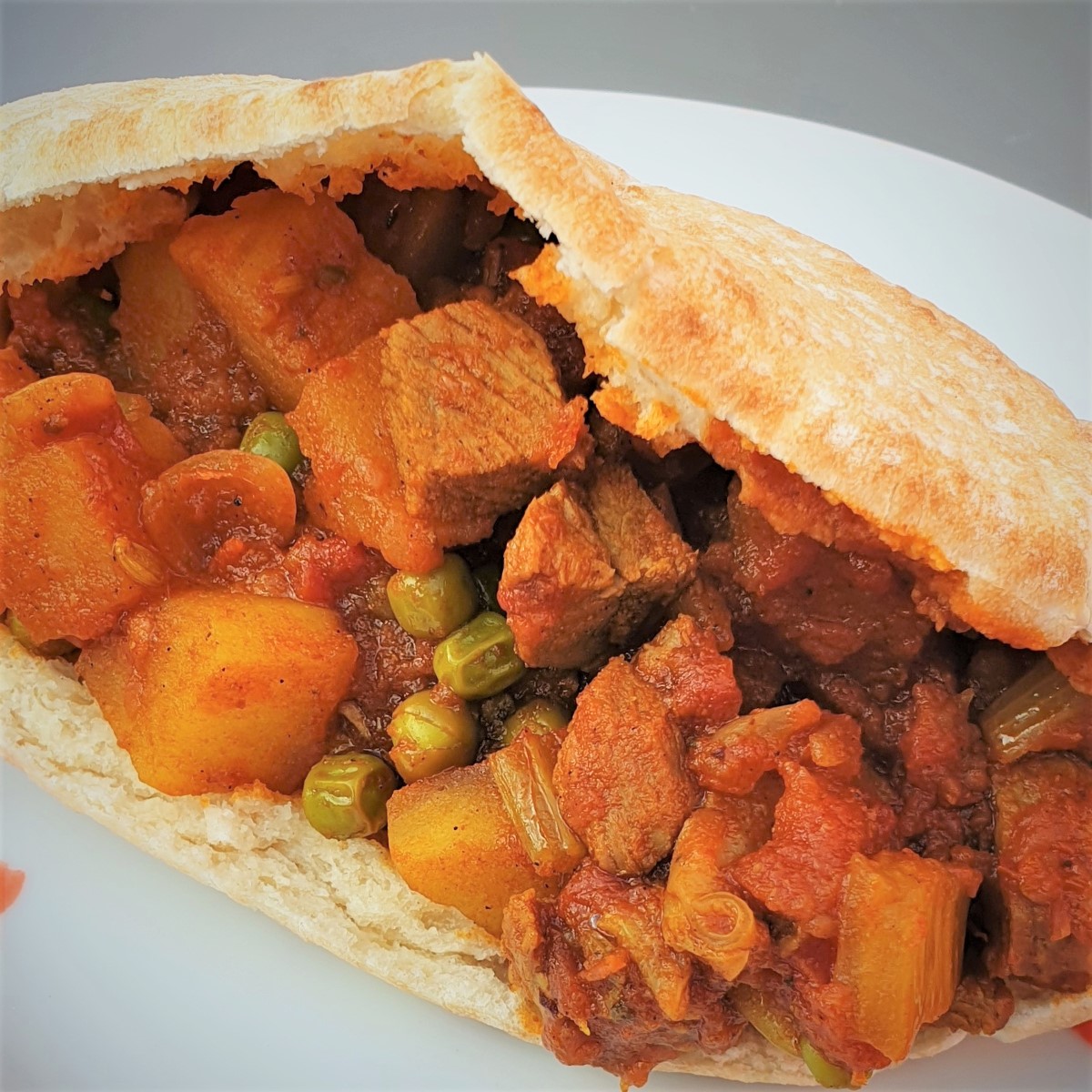 Lamb curry in pita bread - made with leftover lamb - Foodle Club