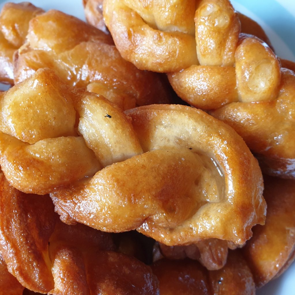 Easy Koeksisters with 2-ingredient dough - Foodle Club