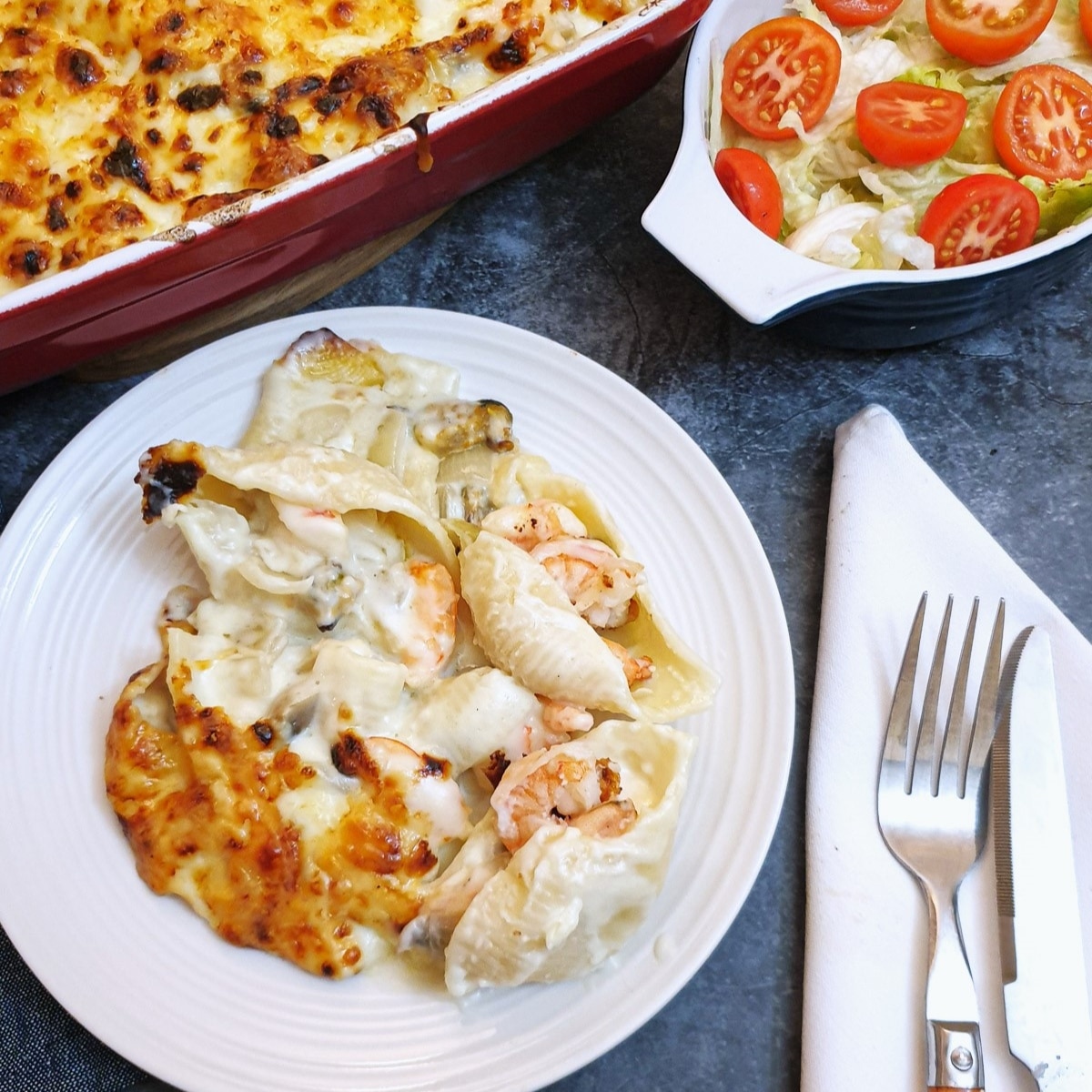 Seafood-stuffed pasta shells - in a creamy cheese sauce - Foodle Club