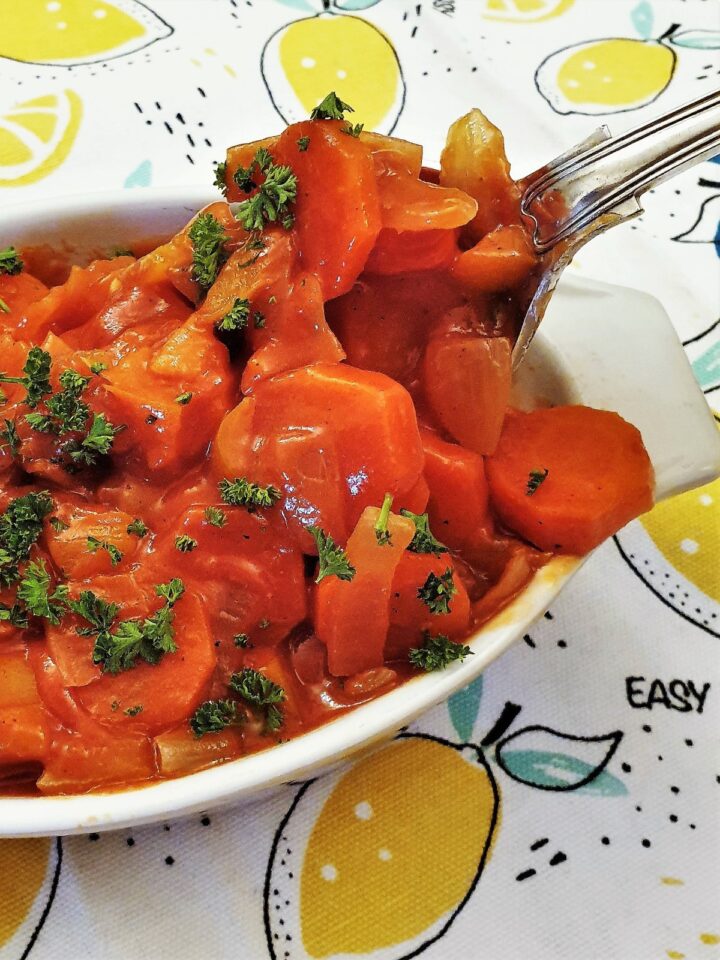 Copper penny salad (sweet and sour carrot salad) - Foodle Club