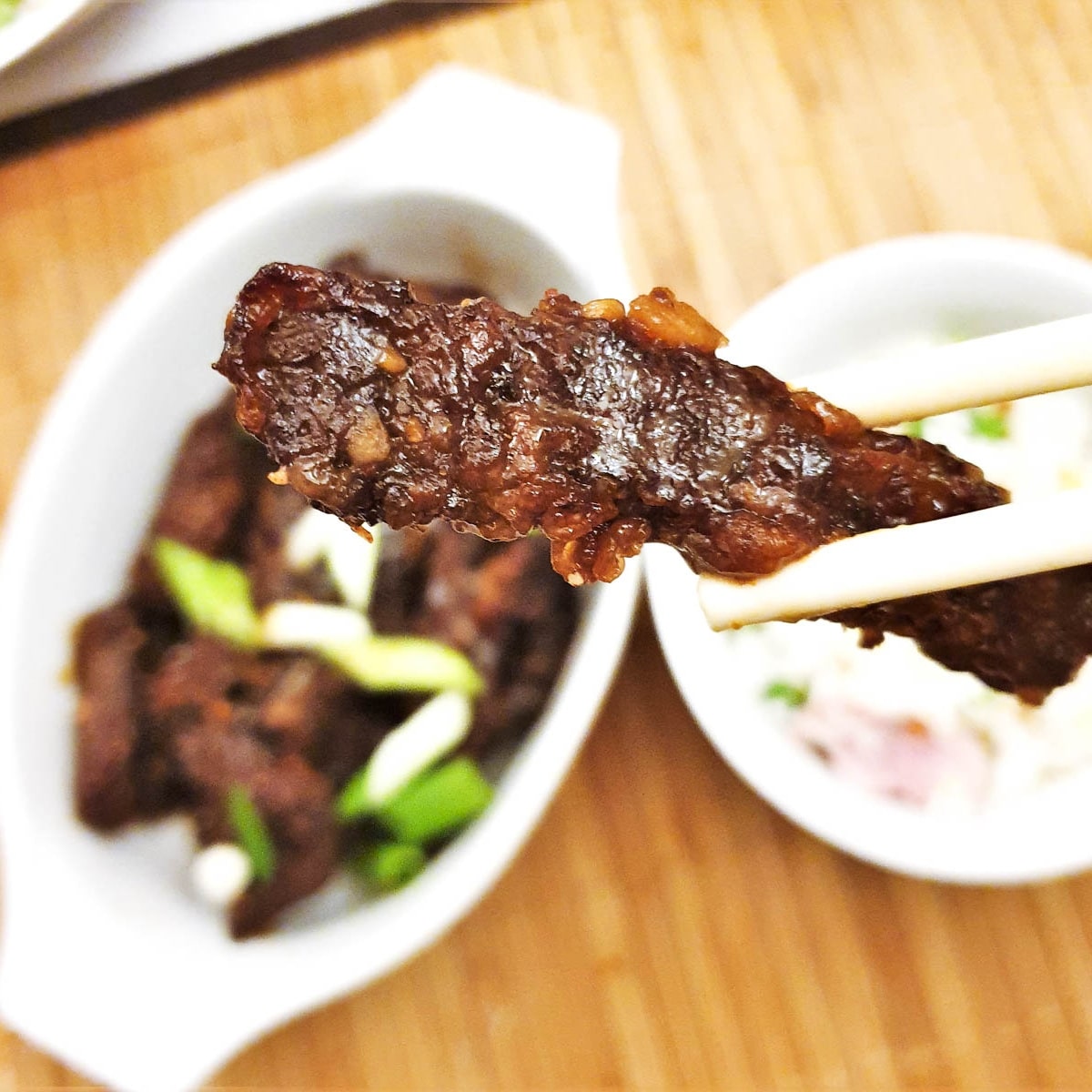 Crispy dragon beef with cashews - Foodle Club