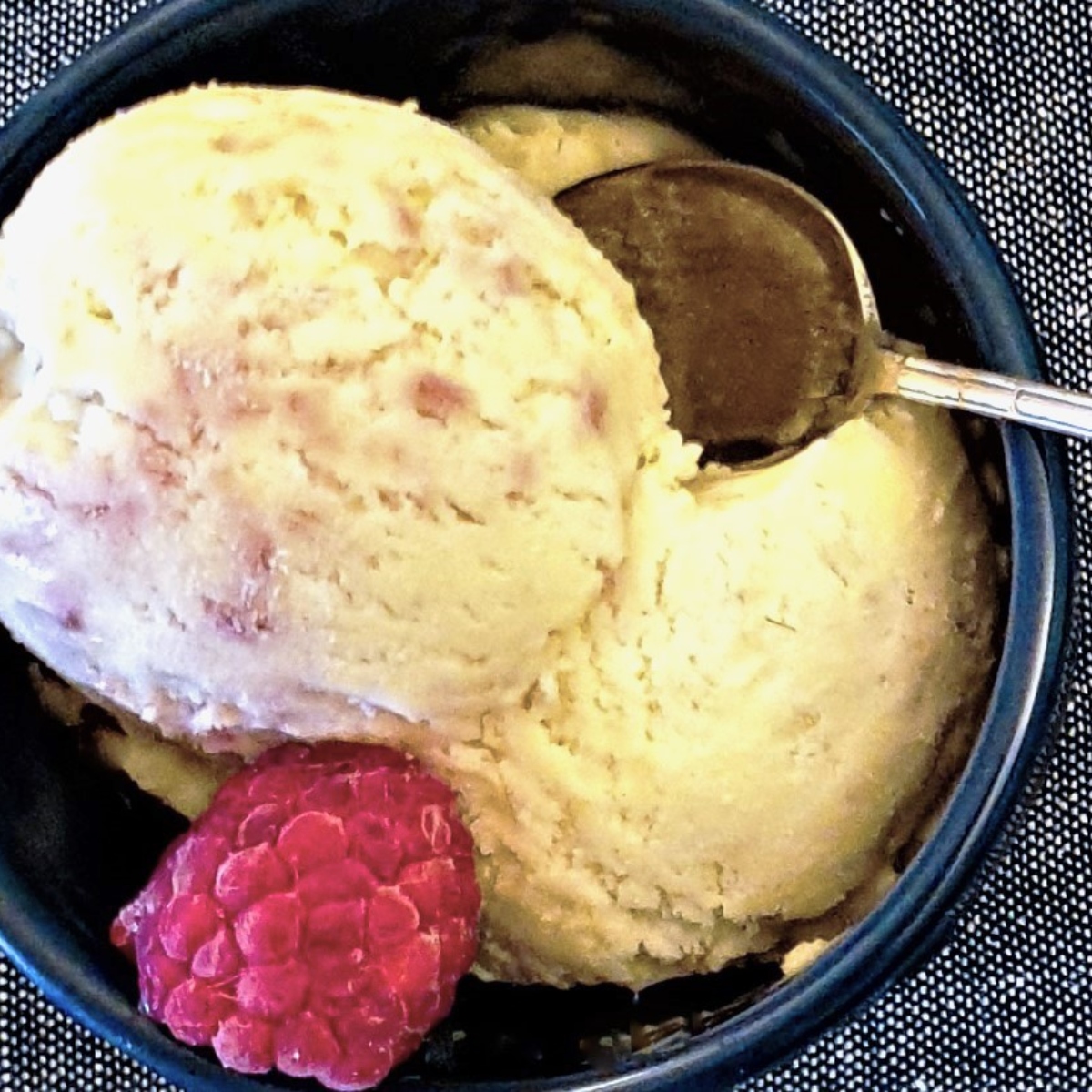 Homemade raspberry ripple ice cream - no ice cream maker - Foodle Club