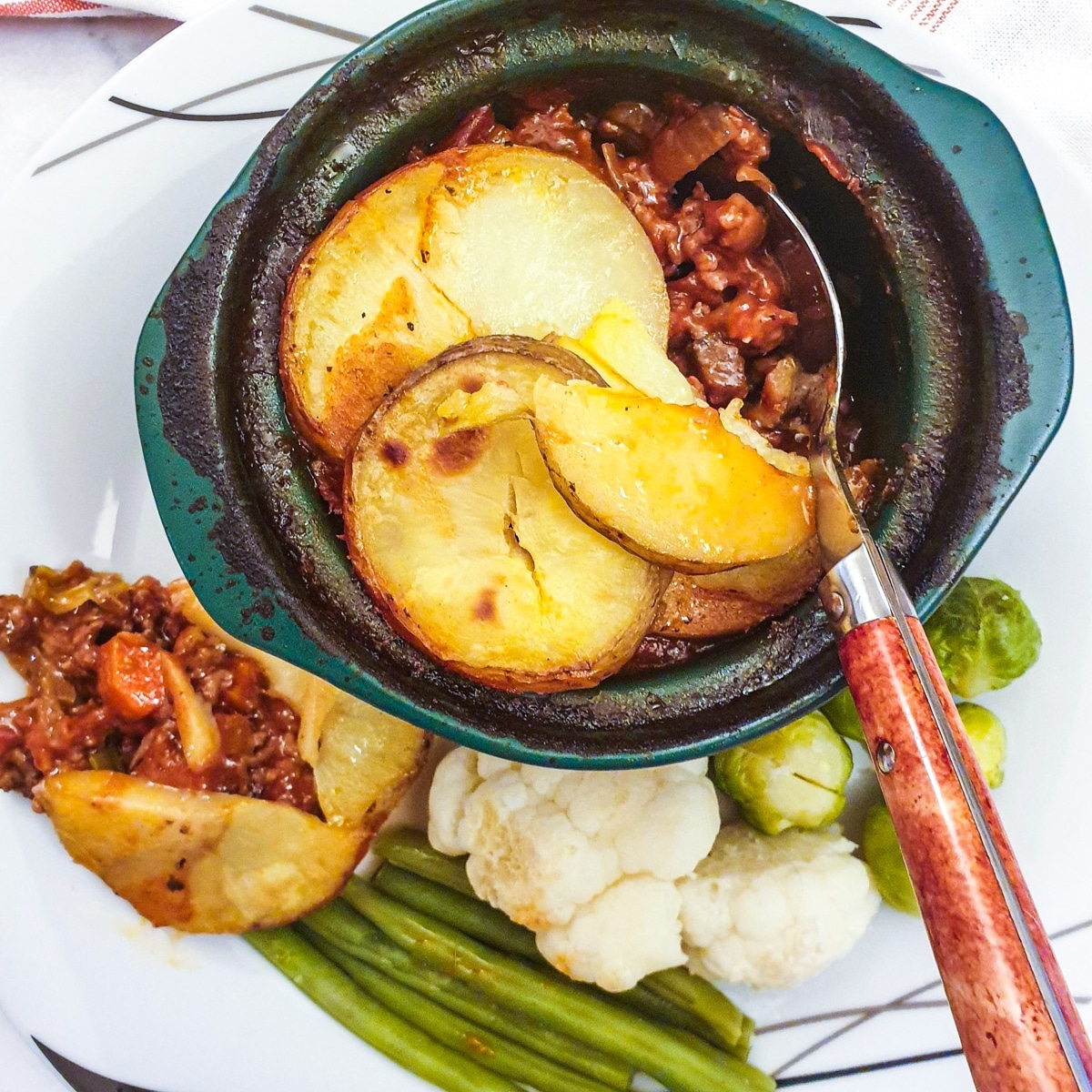 Minced beef hotpot - an easy family casserole - Foodle Club