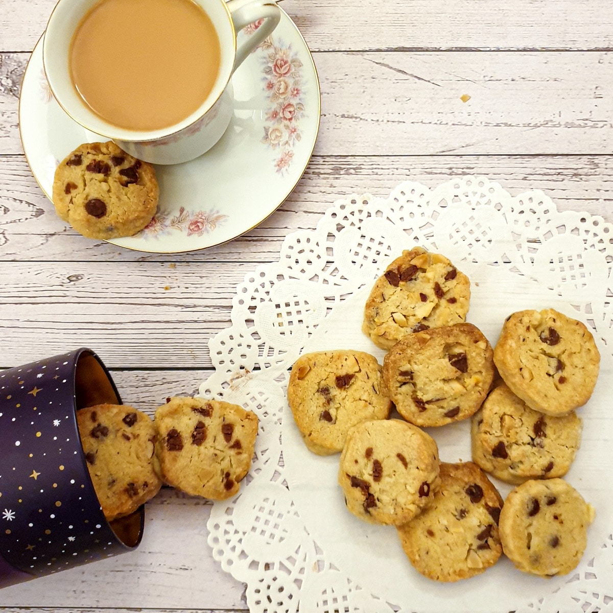 Chocolate chip and brazil nut cookies - Foodle Club