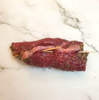 Steak roulade with mushroom stuffing - Foodle Club