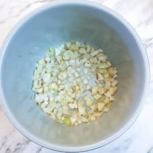 Slow-cooker short ribs in monkey gland sauce - Foodle Club