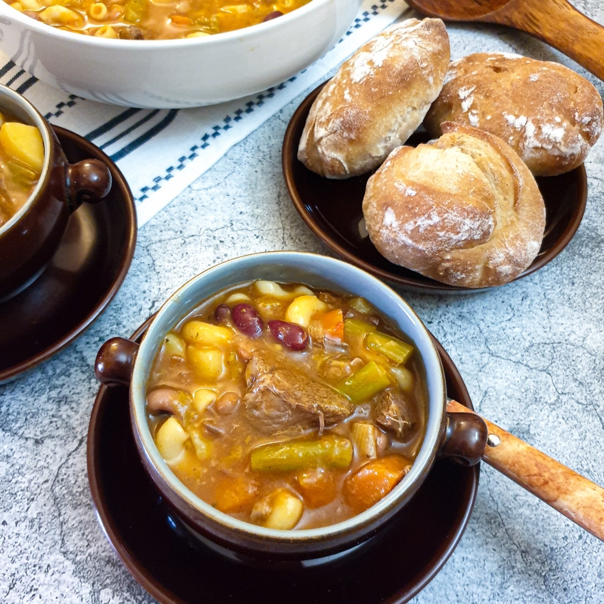 Beef minestrone soup
