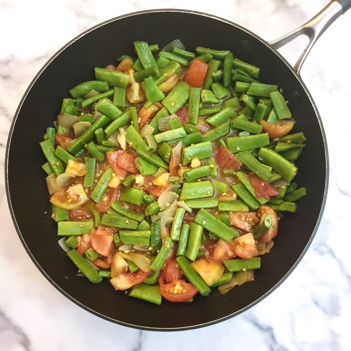 Middle Eastern-style runner beans - Foodle Club
