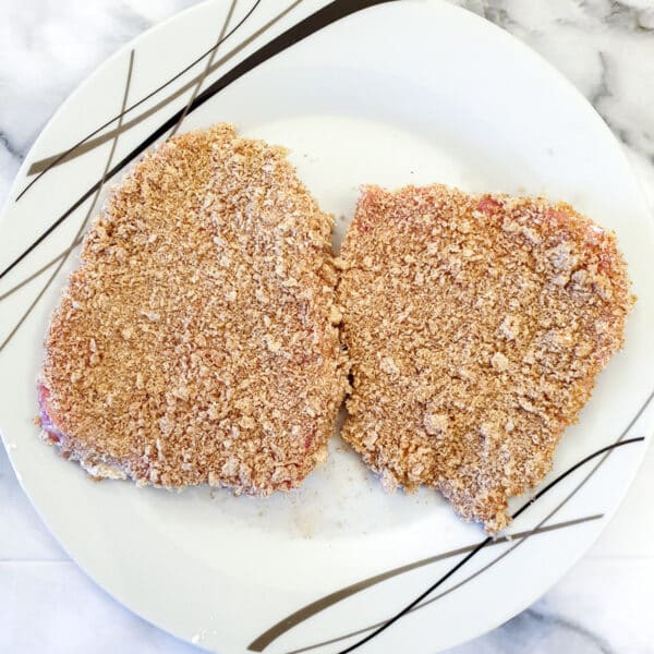 Crispy crumbed beef schnitzels - Foodle Club