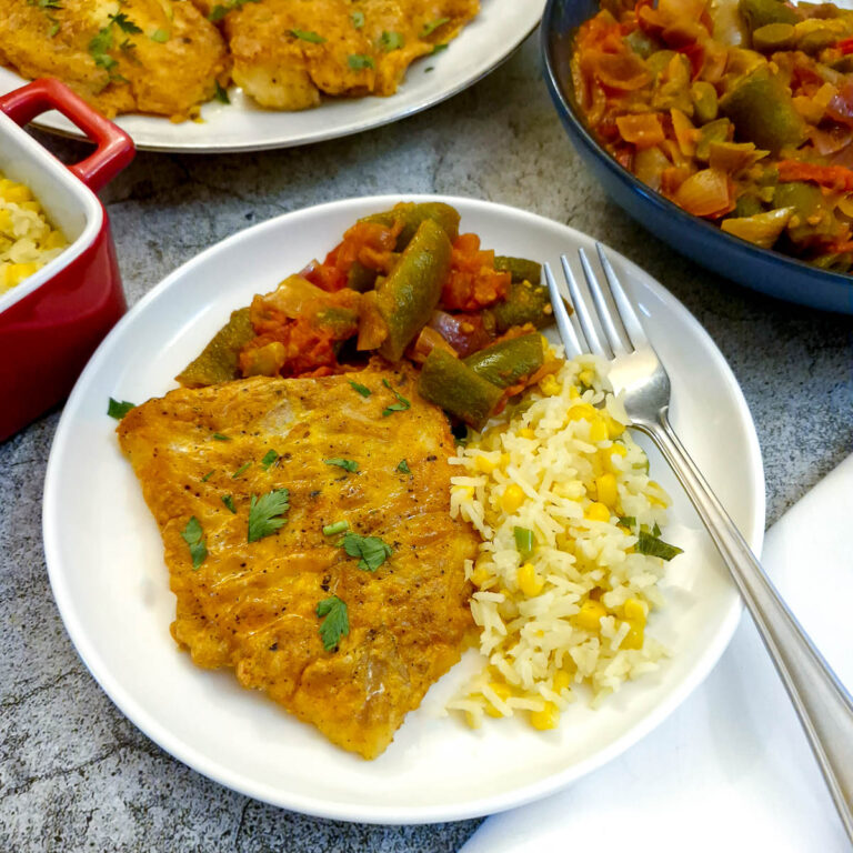 Easy homemade fish cakes with a crispy coating - Foodle Club