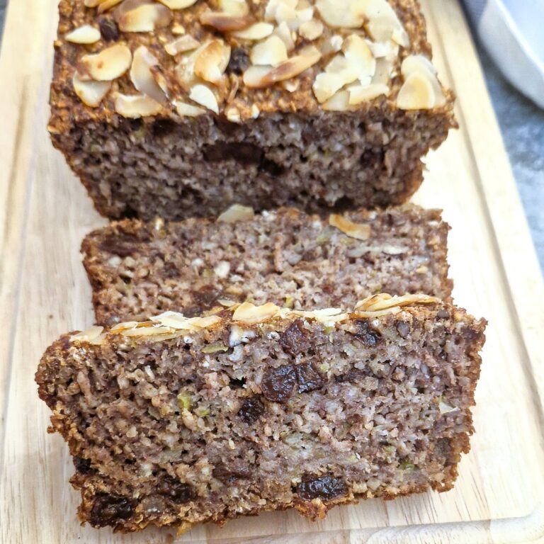 Crispy pork knuckle with sauteed potatoes (Eisbein) - Foodle Club